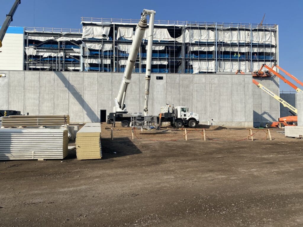 Professional Bucket Truck for Hire - Request a Quote Now!