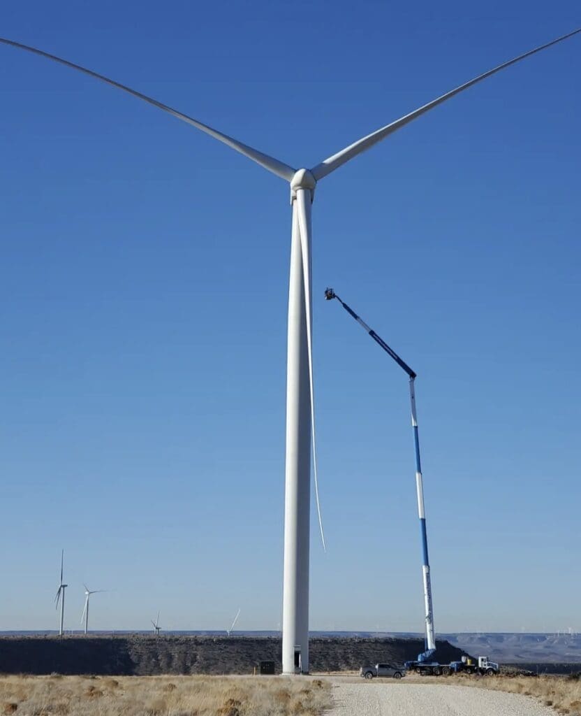 Boom Lifts For Wind Turbines | Blade Platforms - Boom Lift Rentals