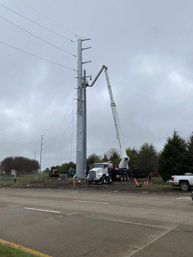 Transmission & Distribution | Blade Platforms - Bucket Truck Rental