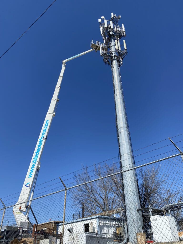 Cell Towers & Data Centers | Blade Platforms - Bucket Truck Rental