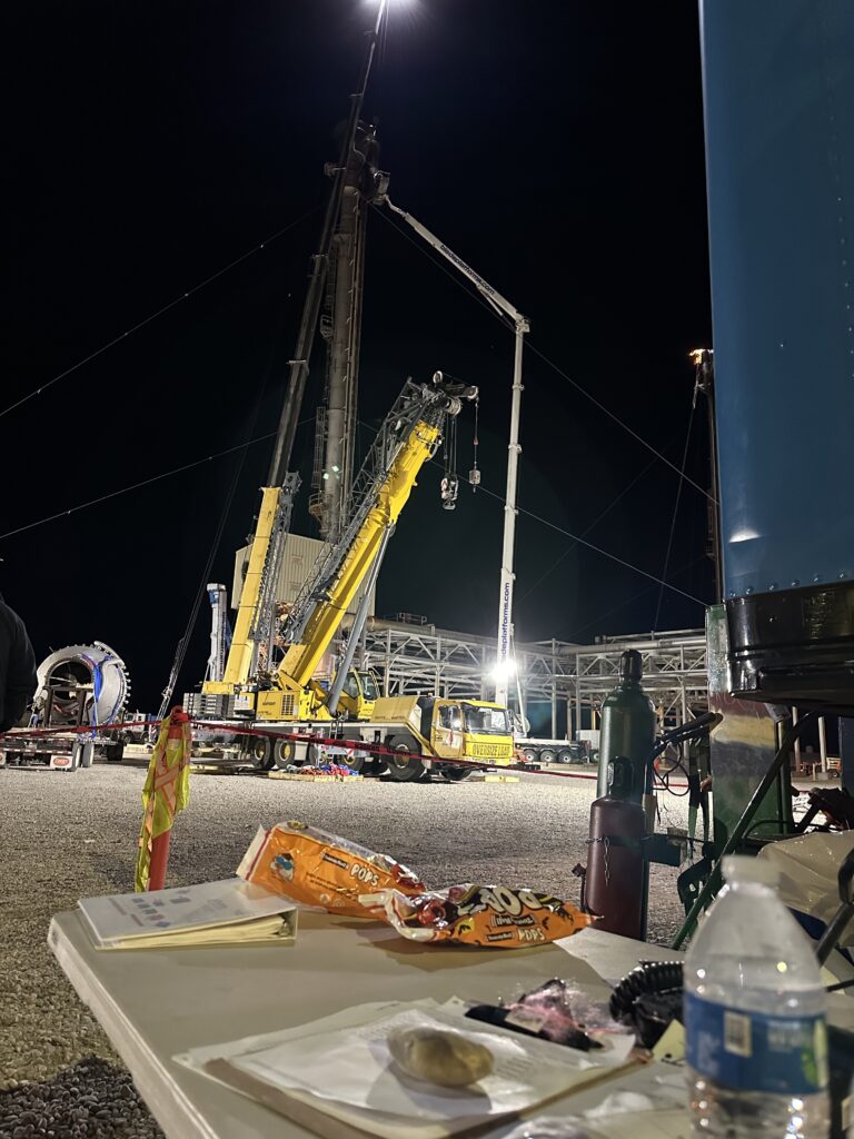 T295 (295ft/90m) Boom Lift Rental - Blade Platforms